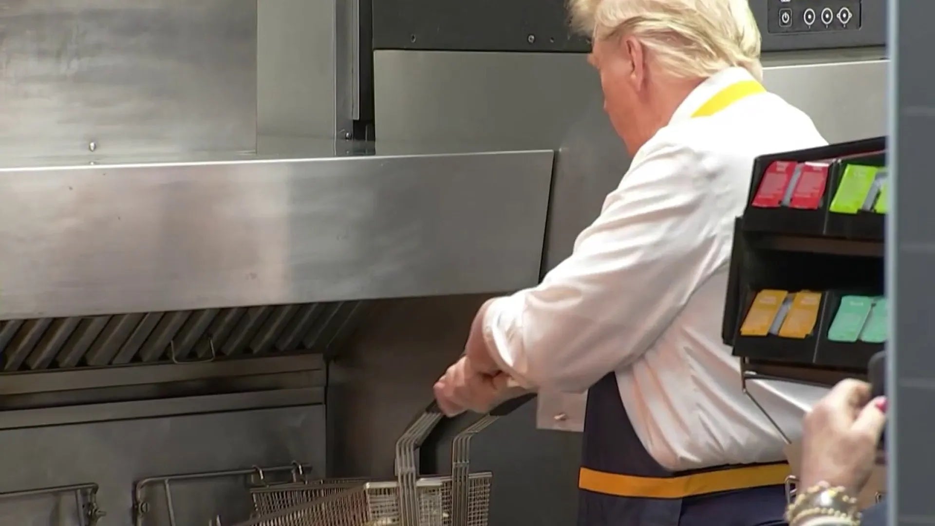 DONALD TRUMP COOKING AT MCDONALDS GLOSSY POSTER PICTURE PHOTO PRINT BA ...